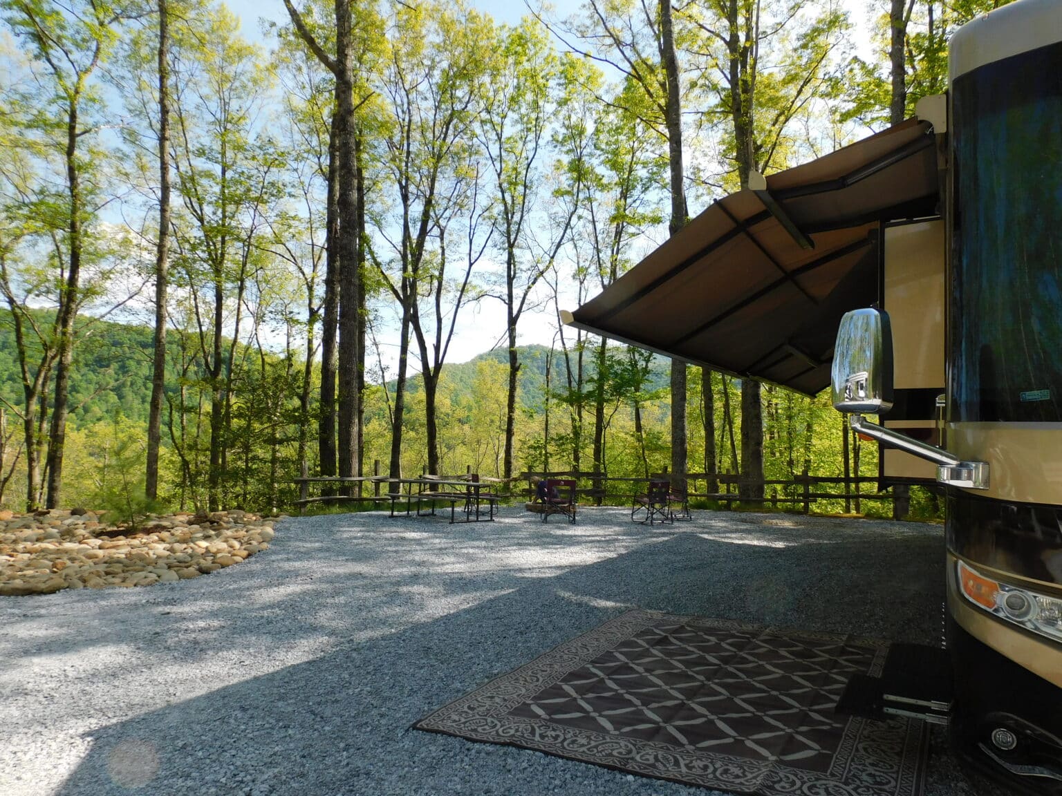 RV Park in Franklin NC and the Smoky Mountains - Deer Springs