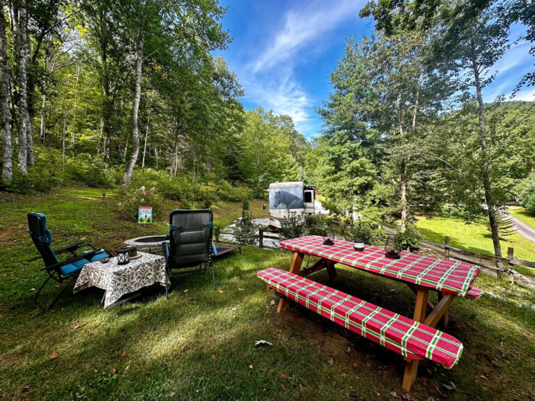 RV Park in Franklin NC | Adult Only & Pet Friendly - Deer Springs